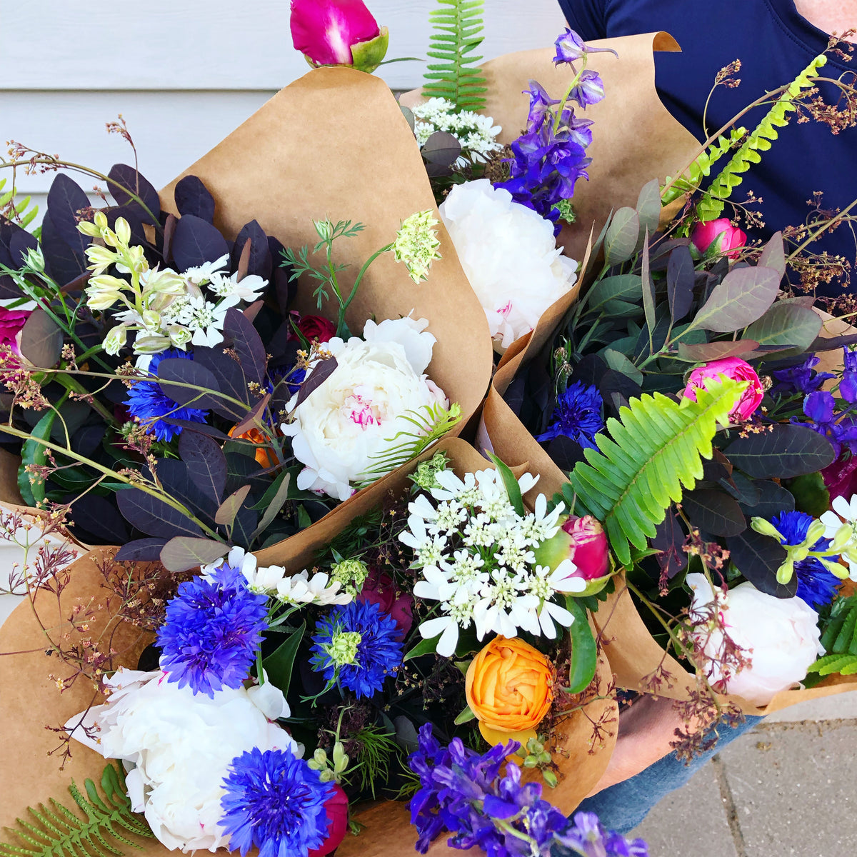 Flower Subscriptions – The Green Bee Floral Company